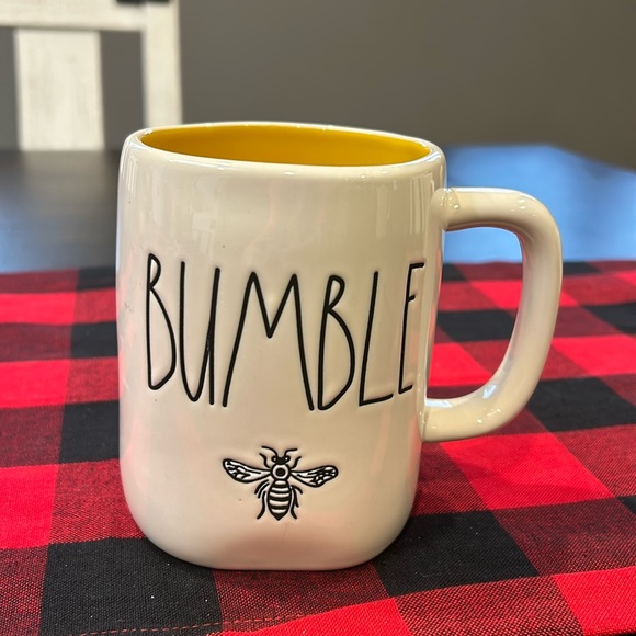 Rae Dunn | Dining | Rae Dunn Bumble Bee Coffee Mug | Poshmark